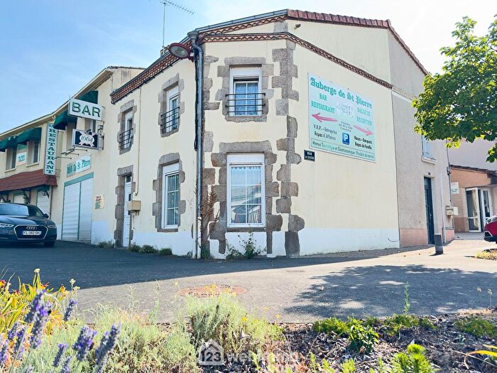 Maison 3 pièces à vendre à Saint-Pierre-des-Échaubrognes