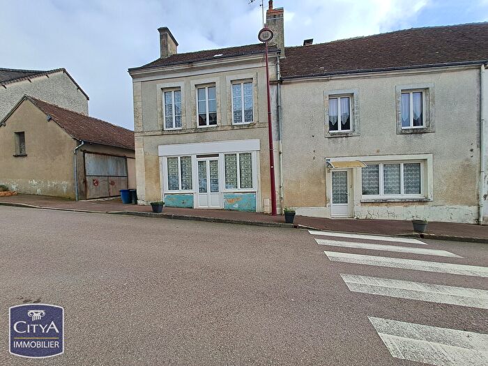 Maison 6 pièces à Neufchâtel-en-Saosnois, à vendre