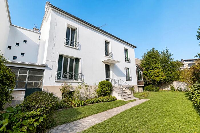 Le Perreux-sur-Marne, Pont de Bry : Maison 4 pièces à vendre