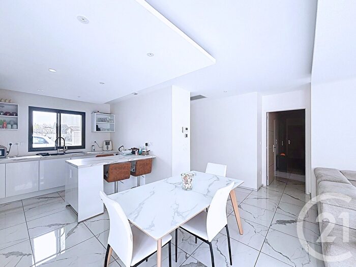 Maison à vendre - Lavaur - 6 pièces - 4 chambres