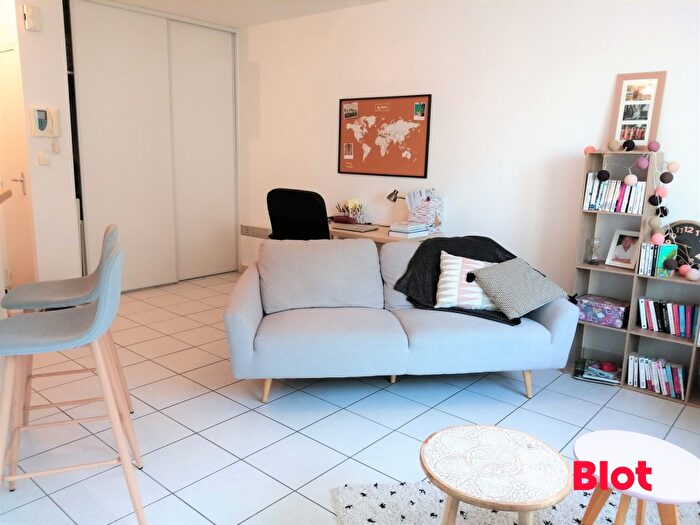 Quartiers Nord-Est, Jeanne d'Arc - Appartement 2 pièces à louer