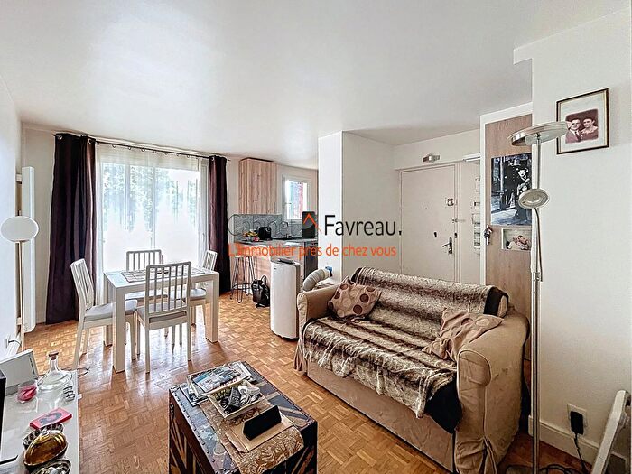 Appartement à vendre - Savigny-sur-Orge, Cherchefeuilles - 3 pièces - 2 chambres