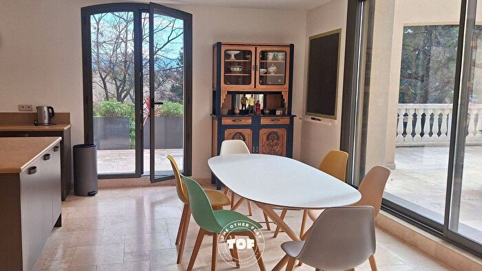 Maison 7 pièces à louer - Ganteaume, Aubagne
