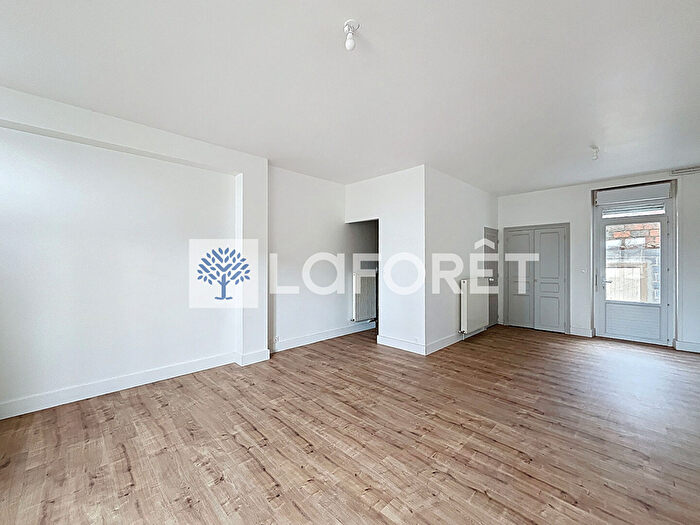 Maison à louer - Thouars - 5 pièces - 4 chambres