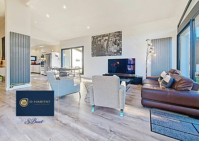 Brié-et-Angonnes : Maison 6 pièces à vendre