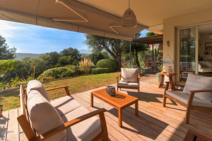 Appartement à vendre - Nice, Saint-Isidore - 4 pièces - 3 chambres