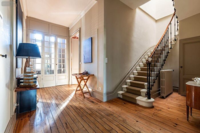 Maison 8 pièces à Le Bouscat, Centre-ville, Robert Schuman, à vendre