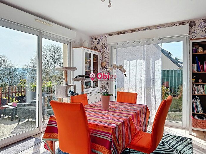 Maison à vendre - Châteaulin - 6 pièces - 5 chambres