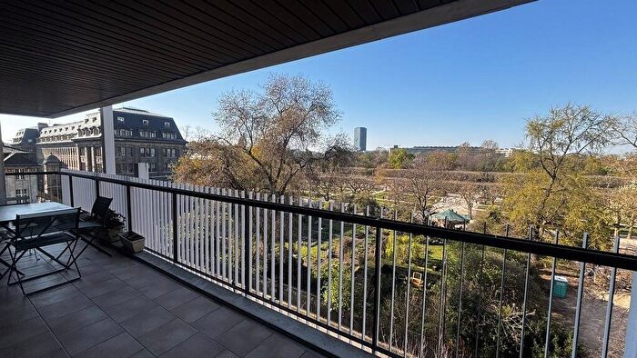 Appartement à louer - Jardin des Plantes, Paris ème arrondissement - 6 pièces - 4 chambres