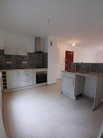 Appartement à louer - Brignoles, Extension années - - 4 pièces - 3 chambres