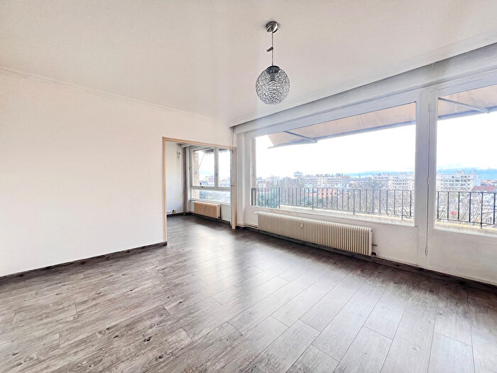Appartement à vendre - Lille, Saint-Maurice, Pellevoisin - 4 pièces - 2 chambres