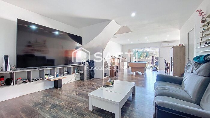 Maison à vendre - Saint-André - 6 pièces - 4 chambres