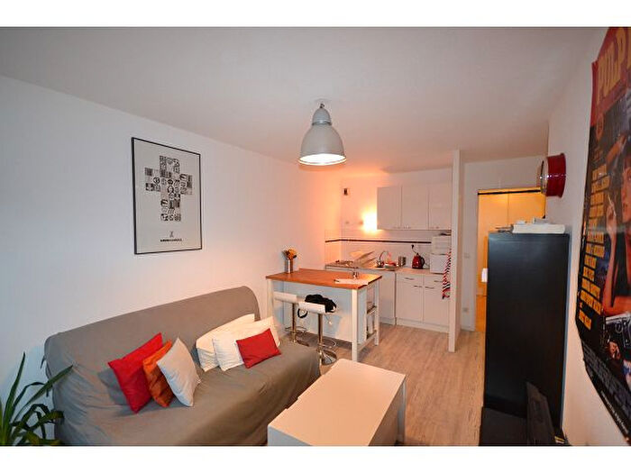 Appartement à louer - Nantes, Centre-ville - 1 pièce - 1 chambre