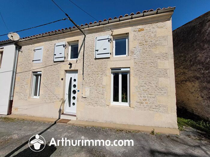 Maison à vendre - Poursay-Garnaud - 5 pièces - 3 chambres