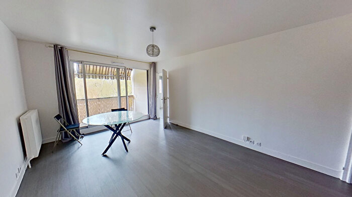 Appartement à louer - Champigny-sur-Marne, Centre-ville, Coteaux - 4 pièces - 2 chambres