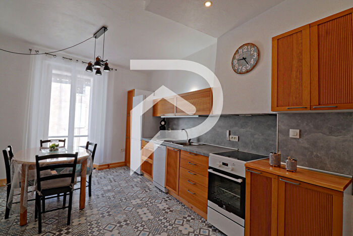 Maison à louer - Vinon-sur-Verdon - 4 pièces - 2 chambres