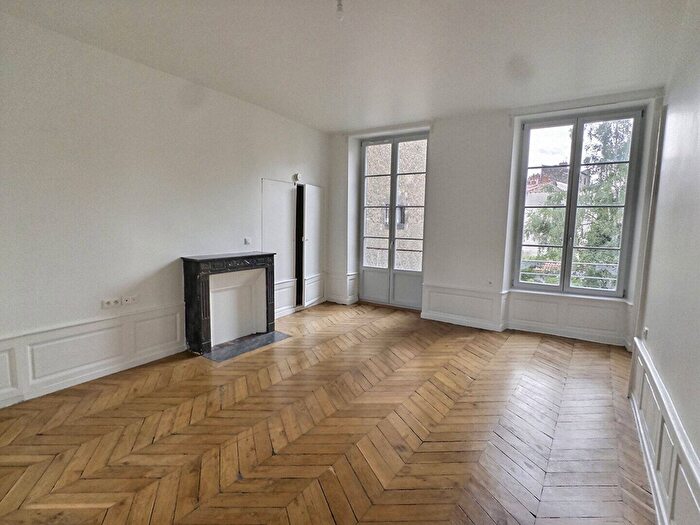 Ballainvilliers, Clermont-Ferrand : Appartement 2 pièces à louer