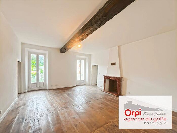 Grosseto-Prugna : Appartement 6 pièces à louer