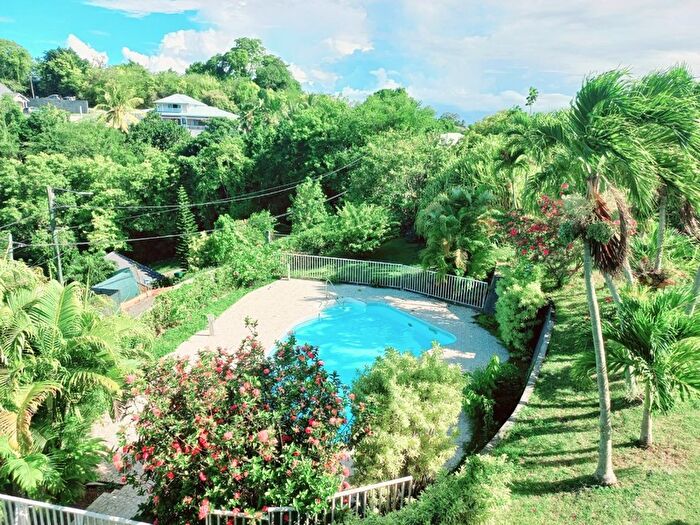 Maison à vendre - Les Abymes - 7 pièces - 4 chambres