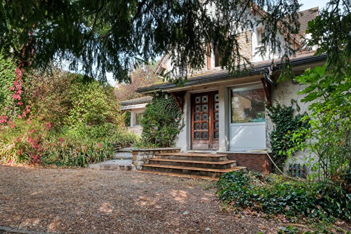 Épinay-sur-Orge : Maison 7 pièces à vendre