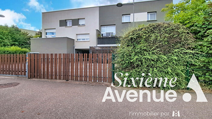 Saint-Priest, Berliet : Appartement 2 pièces à louer
