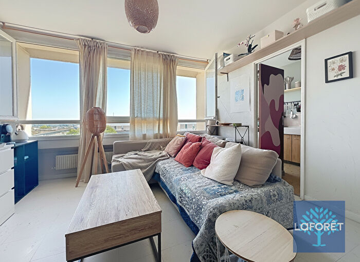 Hérouville-Saint-Clair, Centre-ville, Haute Folie, Grande Delle, Prestavoine : Appartement 1 pièce à vendre