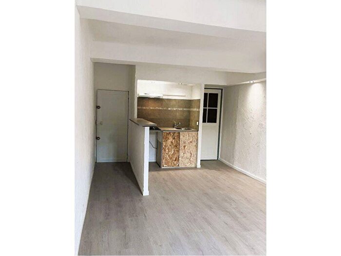 Appartement à louer - Correns - 1 pièce