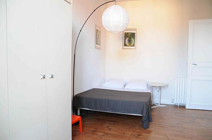 Appartement 1 pièce à Pau, Centre-ville, à louer