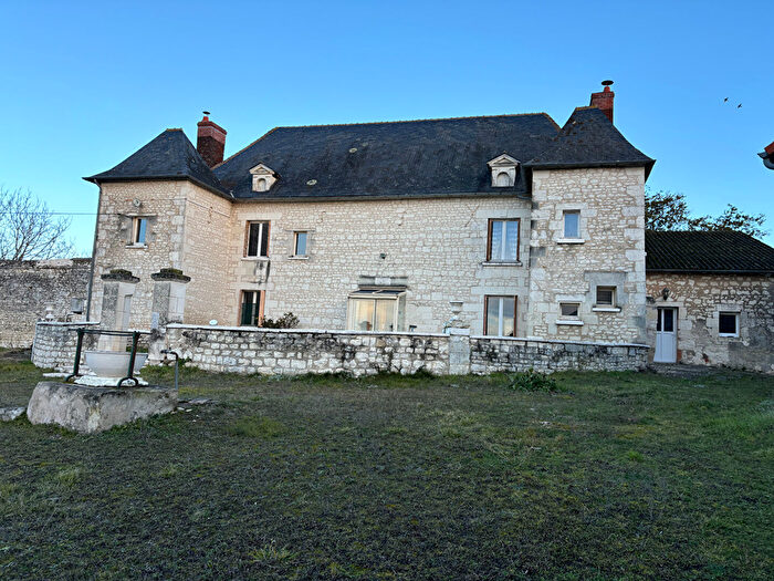 Maison 6 pièces à Lémeré, à vendre
