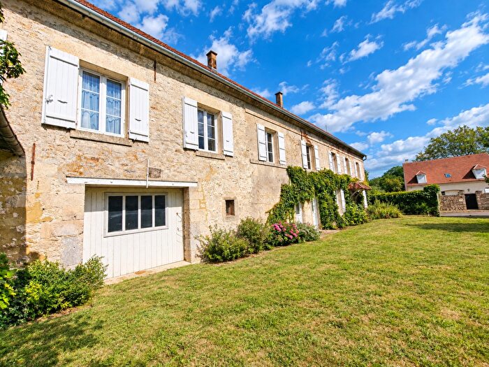 Maison 11 pièces à vendre - Russy-Bémont