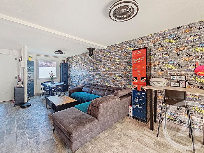 Maison à vendre - Chaumes-en-Brie - 6 pièces - 5 chambres