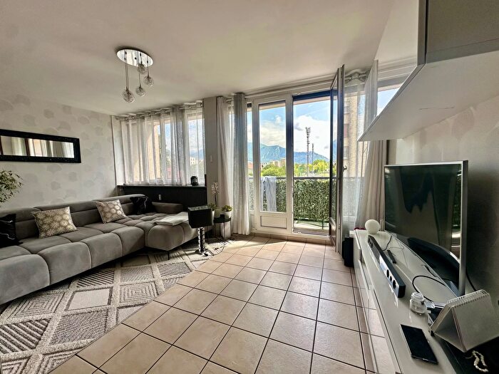 Appartement à vendre - Fontaine, Floralies - 3 pièces - 2 chambres