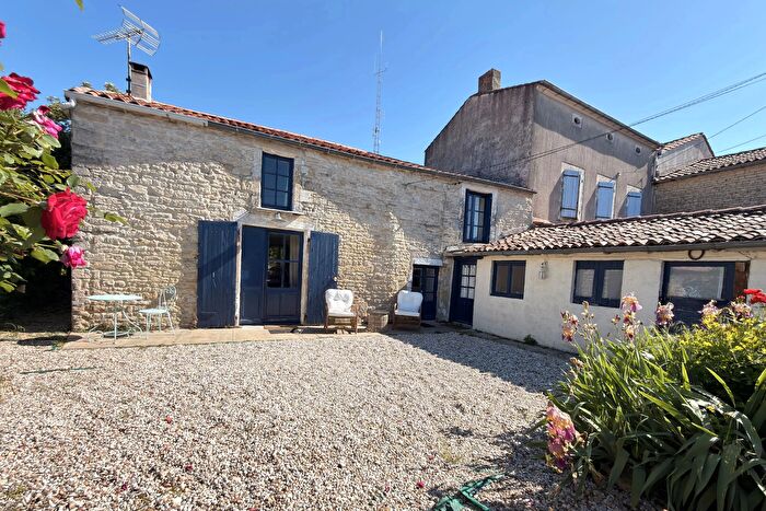 Maison 4 pièces à vendre - Villefagnan