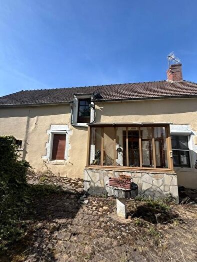 Entrains-sur-Nohain : Maison 2 pièces à vendre