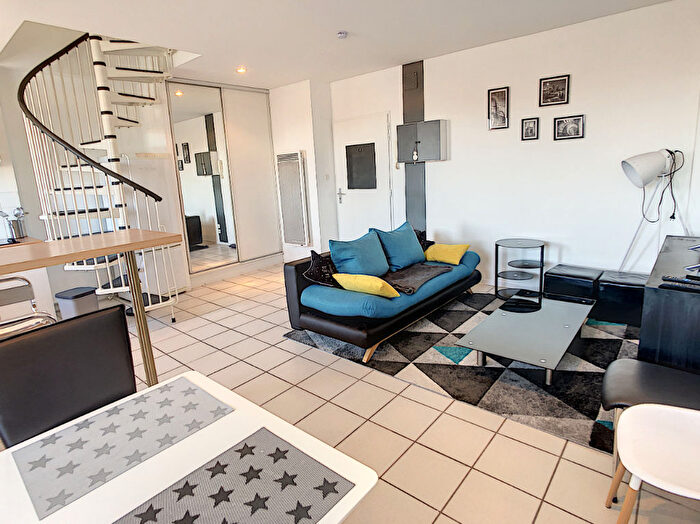 Nancy, Poincaré, Foch, Anatole France, Croix de Bourgogne : Appartement 2 pièces à louer