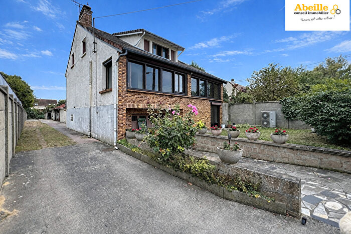 Maison à vendre - Boissy-sous-Saint-Yon - 6 pièces - 4 chambres