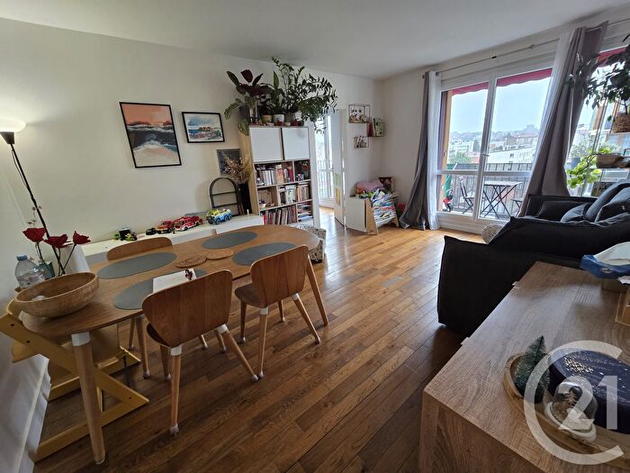 Appartement à vendre - Fontenay-sous-Bois, Proche Bois de Vincennes, Rer A - 3 pièces - 2 chambres