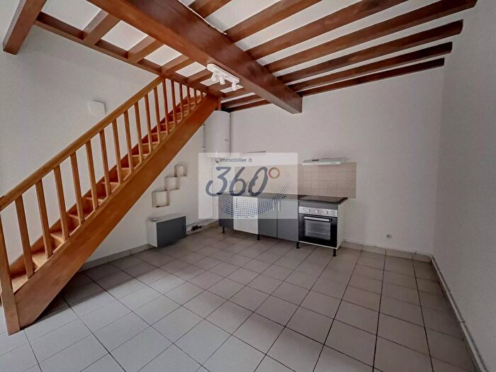 Maison à louer - Chateaurenaud, Louhans - 2 pièces - 1 chambre