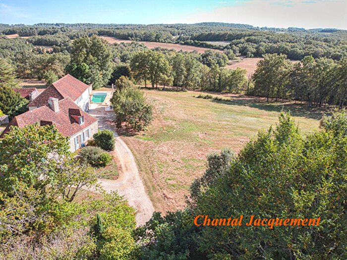 Maison à vendre - Tourtoirac - 16 pièces - 10 chambres