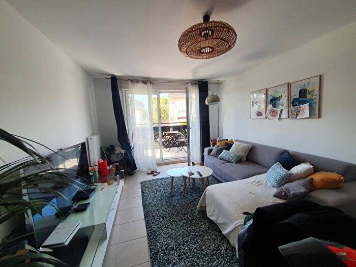 Appartement à louer - Le Parc du Chateau, Eaubonne - 3 pièces - 2 chambres