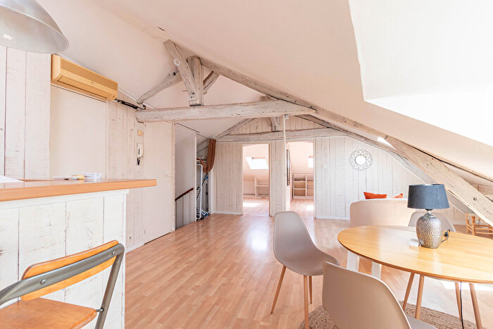 Appartement à vendre - Périgueux, Centre-ville, La Gare, Saint-Martin - 3 pièces - 2 chambres