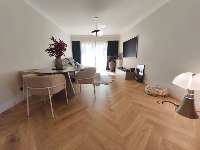 Appartement 4 pièces à vendre à Nice, Parc Impérial, Le Piol