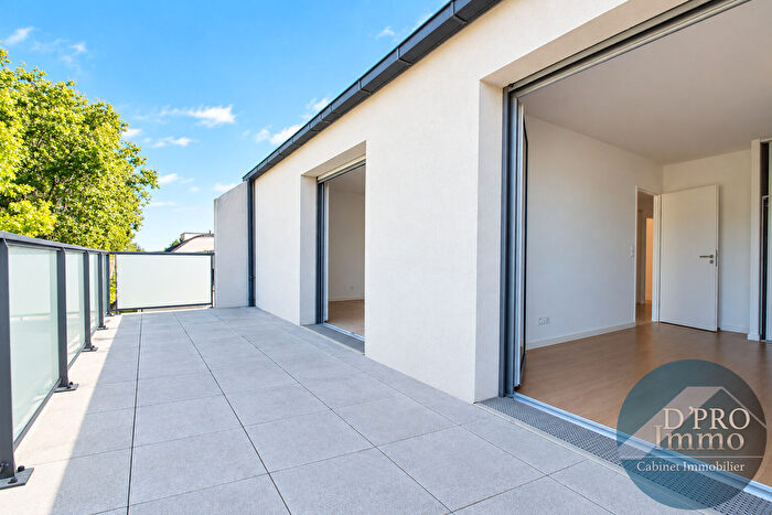 Appartement 4 pièces à Saint-Sébastien-sur-Loire, Est, à vendre