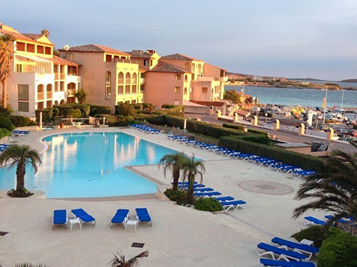 Appartement à vendre - Six-Fours-les-Plages, Font de Fillol, Rayolet, Le Brusc - 3 pièces - 2 chambres