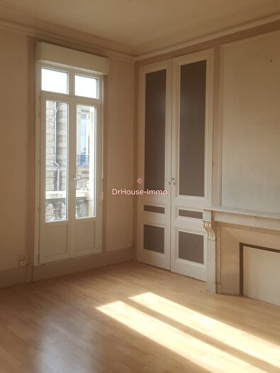 Elbeuf, La Cerisaie, Cours Carnot : Appartement 2 pièces à louer