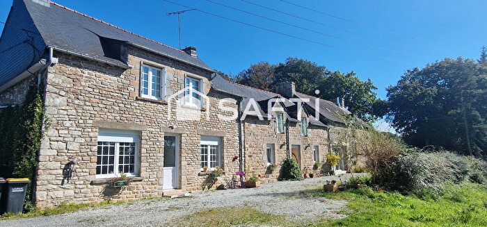 Maison à vendre - Saint-Gilles-du-Mené - 11 pièces - 8 chambres