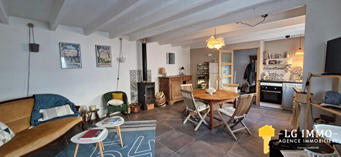 Maison à vendre - Mortagne-sur-Gironde - 3 pièces - 2 chambres