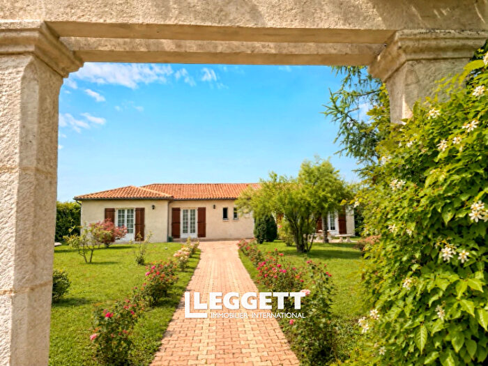 Maison 6 pièces à vendre à Hiersac