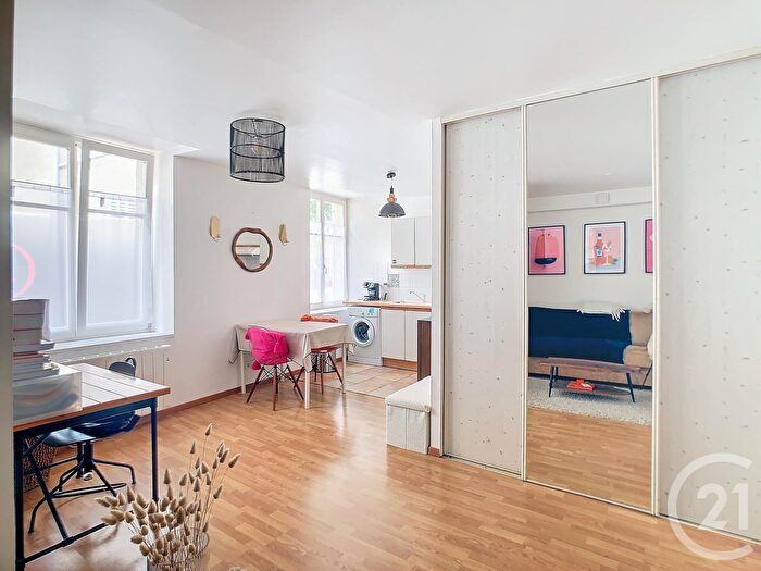 Appartement à louer - Nancy, Ville vieille, Léopold - 1 pièce