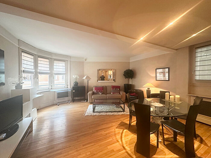 Appartement à vendre - Paris e , Chaillot - 2 pièces - 1 chambre